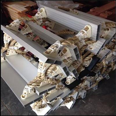 China Solas Top-Rated Emergency Escape Embarkation Rope Ladder Aluminum Material for sale