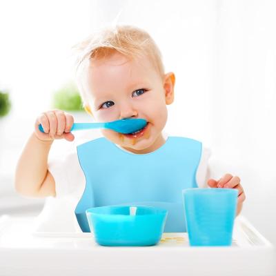 Cina Grembiule d'alimentazione del silicone della polvere dell'acqua bollente del bambino sicuro della prova allergia robusta amichevole in vendita