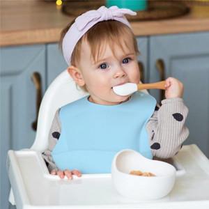 Cina Grembiule d'alimentazione del silicone della polvere dell'acqua bollente del bambino sicuro della prova allergia robusta amichevole in vendita