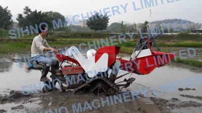 China 4L-0.7 mini wheat rice combine harvester factory price，wheat rice harvester spare parts for sale