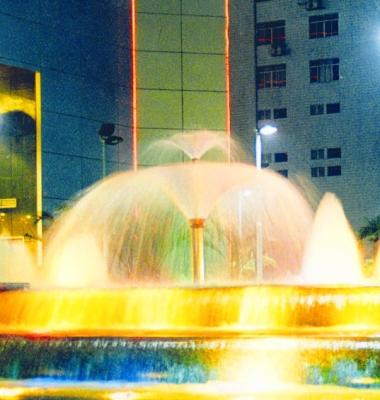 Cina Acciaio inossidabile teste di spruzzo della fontana della tromba di 2 strati in vendita
