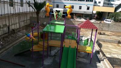 Cina Gli anti bambini all'aperto UV innaffiano la cascata del fungo dell'attrezzatura del parco in vendita