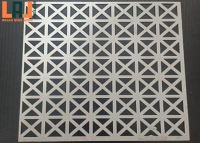 중국 스피커 천공 메시를 위한 박판 금속 장식적 와이어 메쉬 철편 펀치드 메탈 메쉬는 뜨겁게 직류 전기로 자극되어서 하강했습니다 판매용
