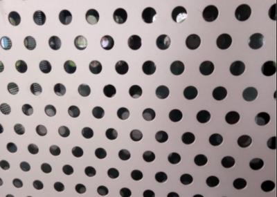 중국 주문 제작된 구멍은 금속 철망에 구멍을 냈습니다 판매용