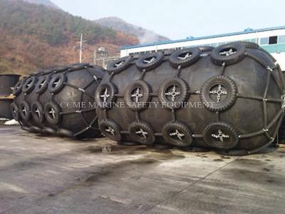 China CCS certificated high performance pneumatic rubber fenders for sale
