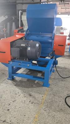 China 37kw Foam Crushing Machine Foam Crusher 250kg/H Capacity Foam Shredding Machine for sale