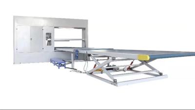 China CNC System Vertical Foam Cutting Machine Adjustable Cutting Speed for sale