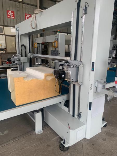 Quality CNC System Vertical Foam Cutting Machine Adjustable Cutting Speed for sale