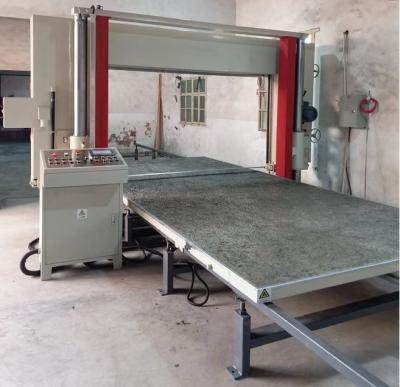 China 0-30m/Min Horizontal Industrial Foam Cutting Machine 2150mm Width for sale