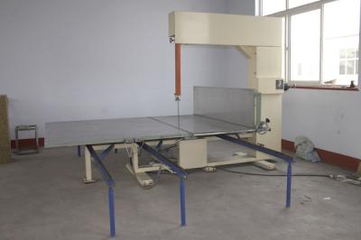 China High Performance Vertical Latex Foam Cutting Machine CE Certified for sale