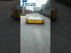 The intelligent trackless transfer vehicle easily solves the problem of material transportation