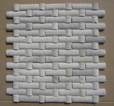 Chine Mosaïque blanche de travertin de la Chine de mosaïque en pierre naturelle avec la surface convexe pour la décoration de mur à vendre