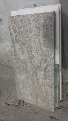 Chine La quartzite rose couvre de tuiles les machines à paver en pierre naturelles de passage couvert de pierres de patio de tuiles de mur de quartzite de plancher à vendre