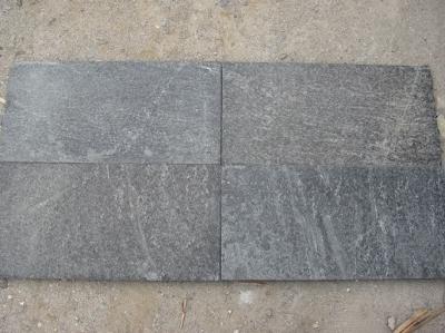 China El patio natural de la cuarcita de las pavimentadoras negras de la cuarcita empiedra el suelo de piedra natural en venta