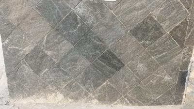 China La pared negra de la cuarcita del revestimiento de la pared de la cuarcita teja el revestimiento de piedra natural en venta