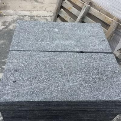 China Tejas naturales de la pared de la cuarcita de las pavimentadoras de la piedra de la cuarcita de las baldosas negras de la cuarcita en venta