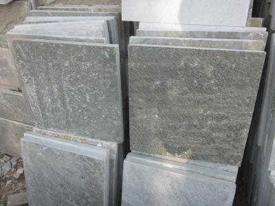 China Pavimentadoras superficiales naturales grises de la pizarra de las baldosas de la piedra de la pizarra de la piedra de pavimentación de la pizarra para la calzada en venta