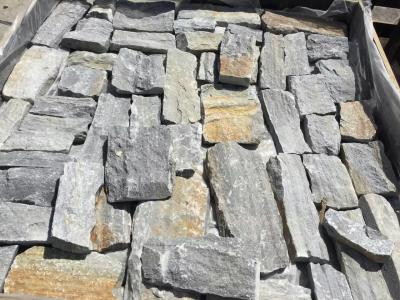 Chine Revêtement lâche de mur de bandes de quartzite de rebord de placage en pierre naturel lâche bleu de pierre à vendre