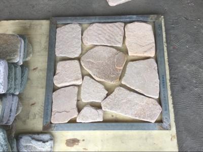China Trampolín de piedra loco caído del jardín de la piedra arenisca de la losa irregular al azar rosada de la losa en venta