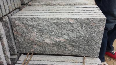 Chine Le champignon gris de granit lapide le revêtement de aménagement en pierre de pierre de granit de pierres de mur de pilier/colonne à vendre