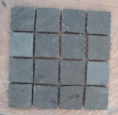Chine Machines à paver de dalle engrenées par ardoise naturelle grise de plancher de dalle de passage couvert de patio de dalle d'ardoise à vendre