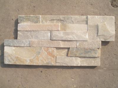 China Piedra real beige de Ledgestone de la cara de la ostra de la pizarra del revestimiento de piedra natural de piedra fino partido de la chapa en venta