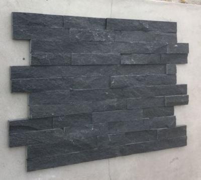 China El panel de piedra natural de piedra apilado cuarcita negra de la chapa de la piedra de la chimenea del revestimiento de la piedra de la cuarcita Z en venta