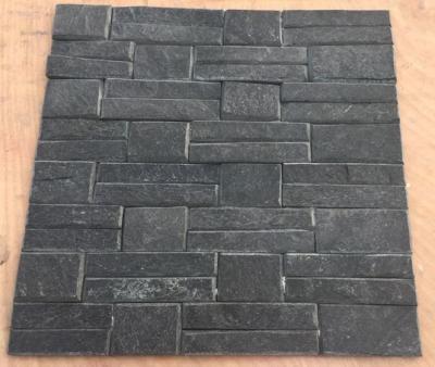 China Cuarcita negra del revestimiento de piedra de los bordes biselados, los paneles negros interiores del libro mayor, piedra apilada al aire libre en venta