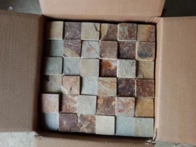 Chine Mosaïque multicolore d'ardoise, modèle de mosaïque en pierre naturel, tuiles rouillées de mur de mosaïque d'ardoise, mosaïque en pierre intérieure à vendre