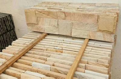 China El revestimiento de madera amarillo de la pared de la piedra arenisca, amarillea la piedra apilada, piedra arenisca Ledgestone, chapa de piedra en venta