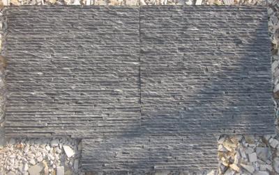 China Black Slate Mini Stacked Stone,Charcoal Grey Slate Waterfall Shape Ledgestone,Carbon Black Split Face Slate Stone Veneer for sale