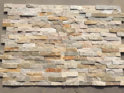 Chine L'huître Zclad a empilé la pierre, placage en pierre mince de quartzite fendue de visage, quartzite Ledgestone, pierre d'or de désert de culture à vendre