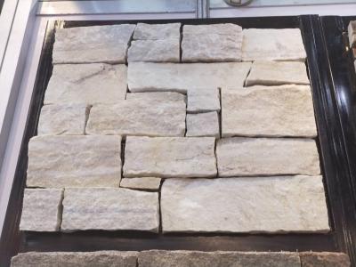 Placage blanc de pierre de quartzite avec le fil d'acier arrière, revêtement en pierre blanc de mur de registre