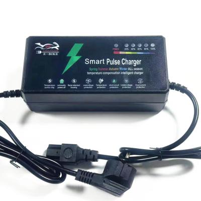 China Auto Identification 110V 240V Electric Vehicle Lead Acid Battery Charger 60V 32Ah with Low Tension Protection for sale