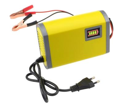 China 125W Output Power 12V 6A Motorcycle AGM Lead Acid Battery Charger for Electric Vehicle E-bike for sale