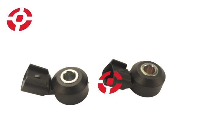 LR008877 Knock Sensor - Connector Detail