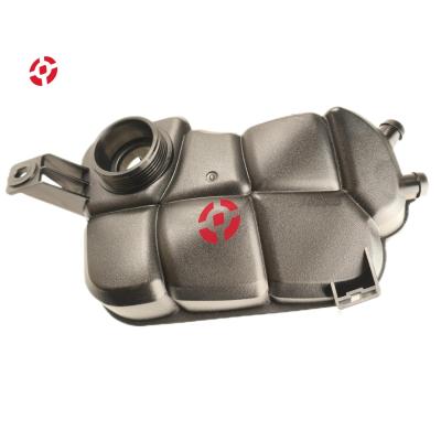 China LR002627 LR020367 Car Engine Radiator Godwalker 2 Coolant Expansion Tank for sale