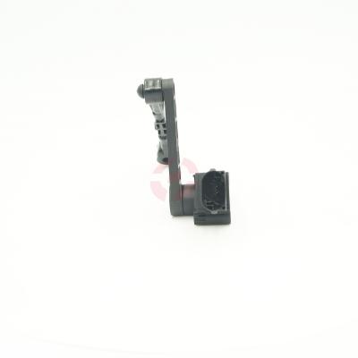 China Ride Height Level Sensor Front Left Right Air Suspension Height Level Sensor OE LR014586 for sale