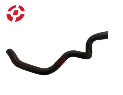 China Engine radiator water pipe upper for Volv o Radiator cooling lower pipe 30680916 Flexible hose for sale