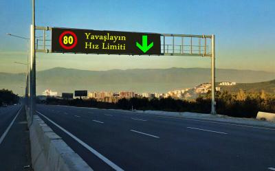 China EN12966 P16 Outdoor LED Variable Message Sign, LED Traffic Display Board for sale
