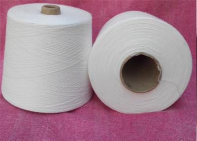 China 100% o fio girado do Virgin poliéster branco cru, poliéster girou a linha com matéria prima à venda