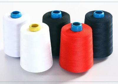 China El anillo del artículo del 100% hizo girar el hilo de coser 40s/2 del poliéster con los tubos teñidos para la fábrica de la ropa en venta