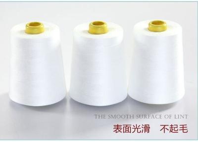 China El anillo del artículo del 100% hizo girar el hilo de coser 40s/2 del poliéster con los tubos teñidos para la fábrica de la ropa en venta