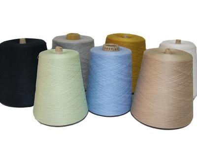 China Hoogwaardige Diverse Kleuren100% Zuivere Katoenen Garen Aangepaste Draai voor het Weven Te koop