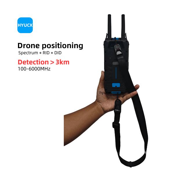 Quality Rainproof Handheld Drone Detector Early Warning With 6 Inch Screen 8000mAh for sale
