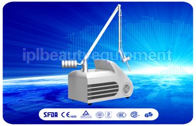 China Portable RF skin tightening Fractional Co2 Laser Machine with Water + air Cooling for sale
