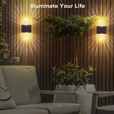 China 2000K zonne-energie omheining lichten IP44 Outdoor Decorative LED Light 5V for sale