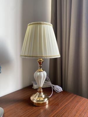China Retro LED Table Lamp Creative Dimmable Hotel/Study/Bedside Lamp Luxury Hotel Decorative Table Lamp for sale