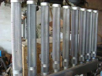 Negen titanium uitgebreid draadnetwerk ter plaatse.