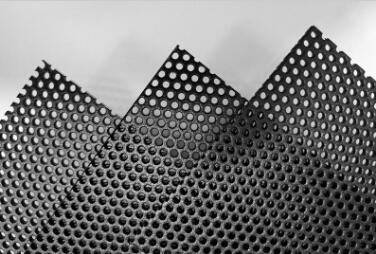 China Malla de seguridad de aluminio perforado de 1,8 mm Aleación de aluminio grado 5052 en venta